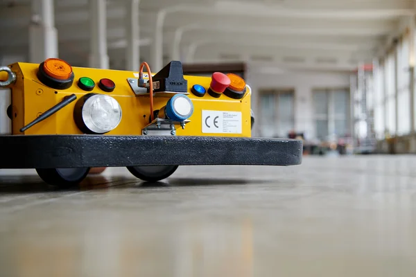 KINEXON intelligente Navigation fahrerloser Transportsysteme